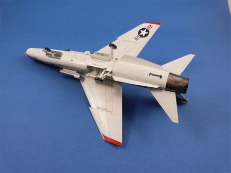 Vought F 8e Crusader Academy 1 72 Von André Höncher