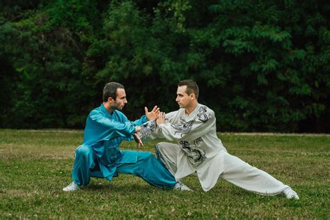 Тай Чи София • СПОРТЕН КЛУБ „ЧЕРЕН ДРАКОН“