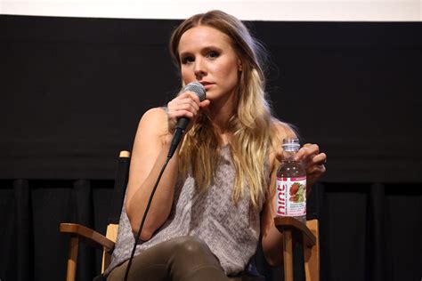 Saturday Round Up With Kristen Bell Superficial Gallery