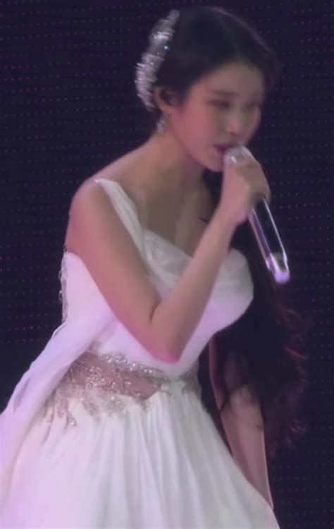 인사하는 아이유 마이너갤 윤아저장소 Kgirlsnet