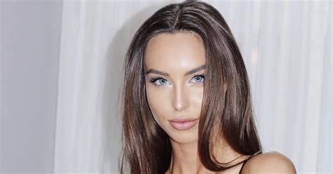 Kuum Video Dubais Resideeruv Modell Rebeka Võsu Viskas Jahi Peal Riided