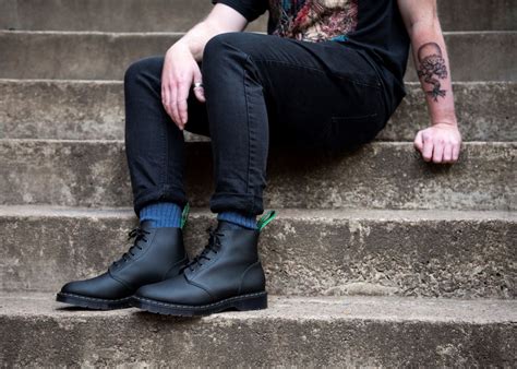 Solovair Black Greasy 6 Eye Astronaut Boot Eisdieler