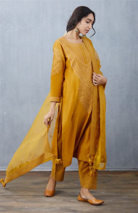 Yellow Sunehra Revaa Kurta Set Simple Pakistani Dresses Long Dress