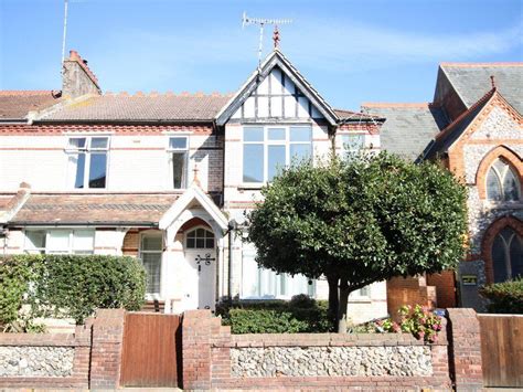 1 Bed Flat For Sale In Cambridge Road Worthing Bn11 Zoopla