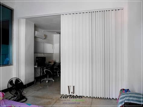 ผลงานติดตั้ง ฉากกั้นห้อง แบบทึบ รามคำแหง24