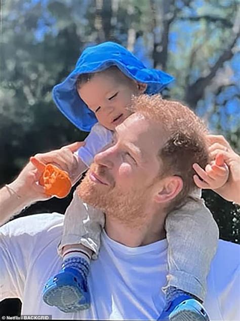 Moment Beaming Prince Harry Excitedly Announces Birth Of His Son Archie