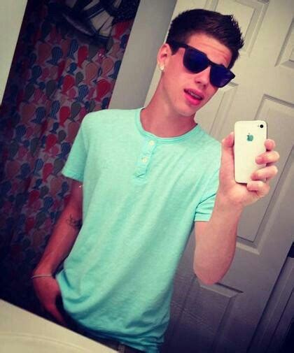 Ahahahahahaha Its Devon Browning Cute Guys Mens Tshirts Mens Tops