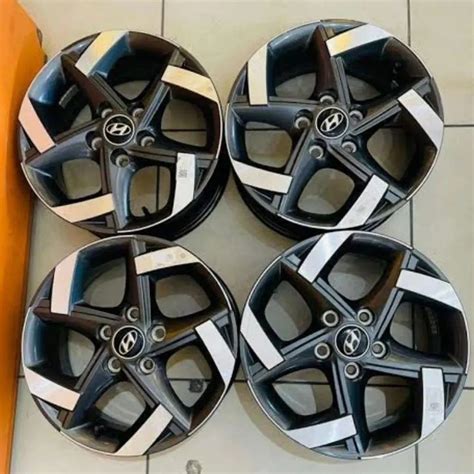 Hyundai Alloy Wheels For Cars Latest Price Manufacturers And Suppliers