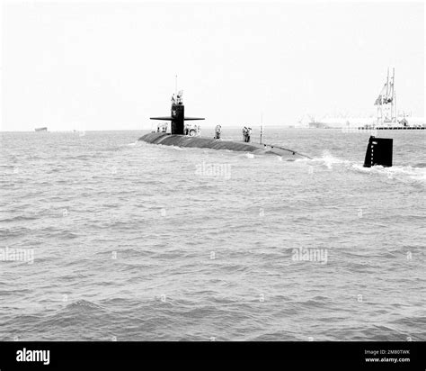 A Port Quarter View Of The Los Angeles Class Nuclear Powered Attack