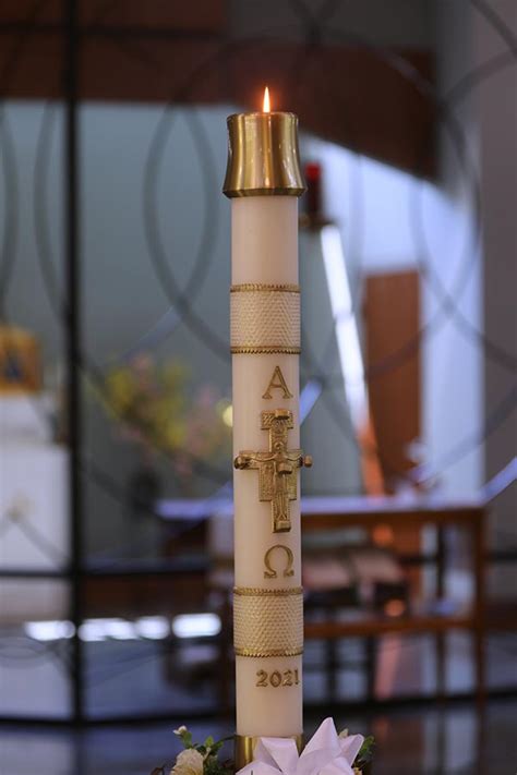 Question Corner Leaving Early And The Paschal Candle Catholic Review