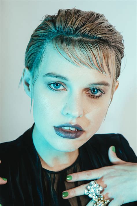 LADYGUNN RUBY THE RABBITFOOT