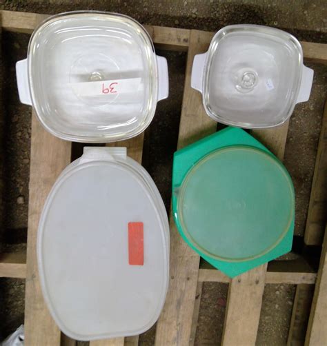Tupperware And Pyrex Containers
