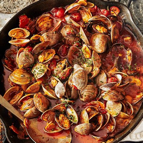 40 Clam Recipes For All Your Steaming And Grilling Needs Bon Appétit