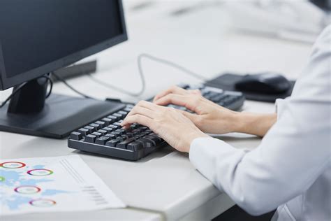 派遣社員は健康保険に加入できる？条件やそのほかの社会保険について解説｜人材派遣・紹介のフルキャストホールディングス