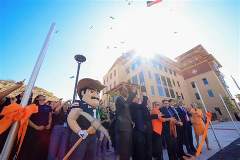 Utep Celebrates Opening Of Advanced Manufacturing And Aerospace Center