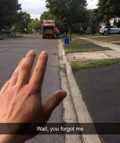 When You Lost An Argument With Your Gf So Now You Gotta Act Funny So