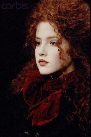 Pin By Ʈђἰʂ Iᵴɲʈ ᙢᶓ On Ꭿưȶưɱȵ ૨ưηⱳ⍲ƴ ⋩︵‿ ⋨ Redheads Beautiful Long