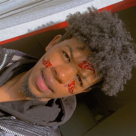 Isaac♱ Lil Izzy Official Is Live Tiktok Live