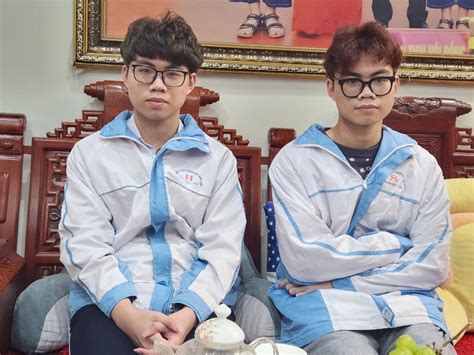 Anh Em Sinh I Nh Ng C U Chuy N Y C M H Ng V Ngh A