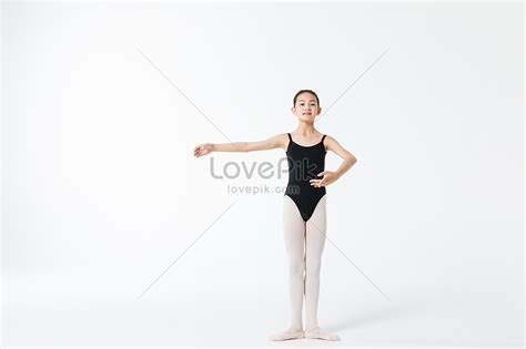 어린 소녀 춤 사진 무료 다운로드 Lovepik
