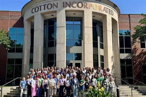 Inside Innovation Women In Ag Tour Visits Cotton Incorporated
