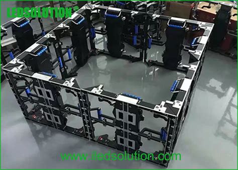 P391 Outdoor Corner Led Display Ledsolution Led Display Led Screen