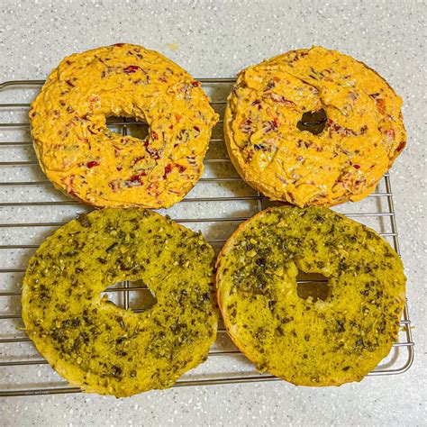 스타벅스 바질 토마토 크림치즈 베이글 만들기 만드는법 Ft 레고스 페스토 바질 맛있게 먹는법 샌드위치 네이버 블로그