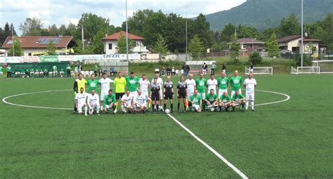 Отборът на ветераните на Славия уважи празненствата