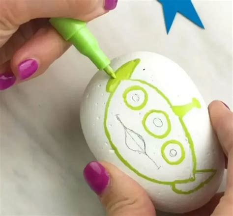 آموزش ساخت کاردستی آدم فضایی با سنگ برای کودکان