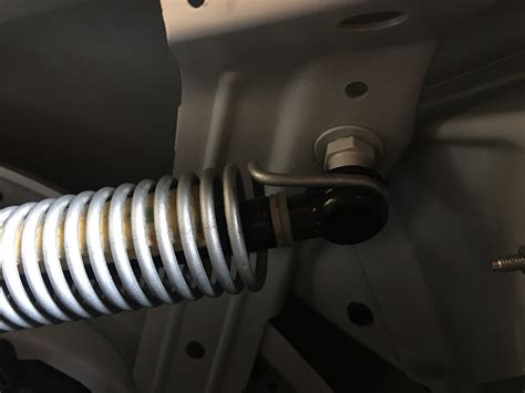 Амортизатор багажника — Bmw 5 Series F10 2 л 2013 года своими руками Drive2