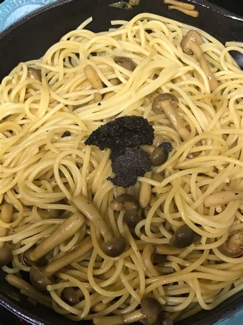 70 黑松露醬本菇炒意粉食譜做法 姊妹交換食譜週記的Cook1Cook食譜分享