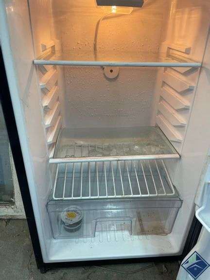 Magic Chef Mini Fridge Estate Details