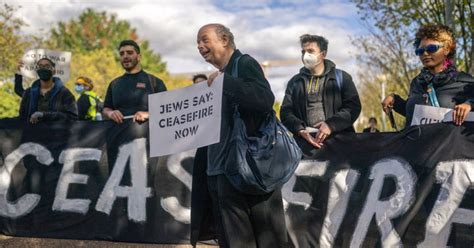 이 팔 전쟁 휴전 촉구하는 배우 윌리스 숀