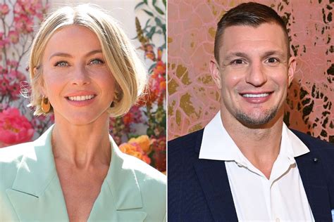 Ryan Seacrest Julianne Hough To Reunite For Dick Clarks New Years