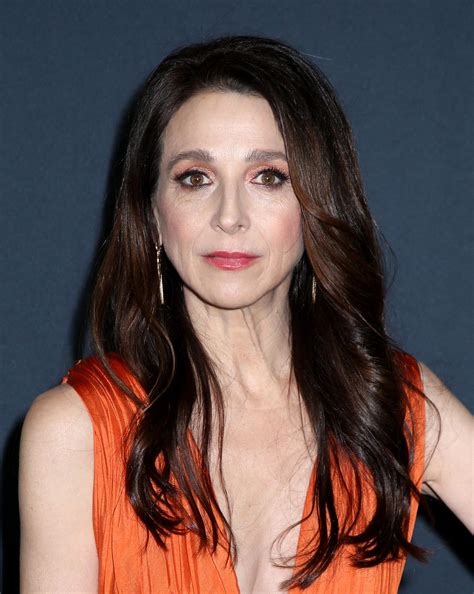 Two And A Half Men Star Marin Hinkle Files For Divorce