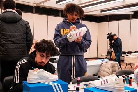 Flames Coaches And Players Help Support Cancer Research In Style Uic Today