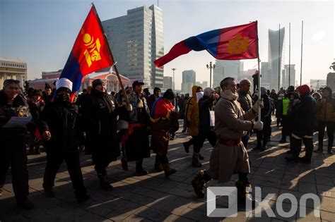 ФОТО Төв талбайн баруун зүүн талын замын хөдөлгөөнийг хаажээ