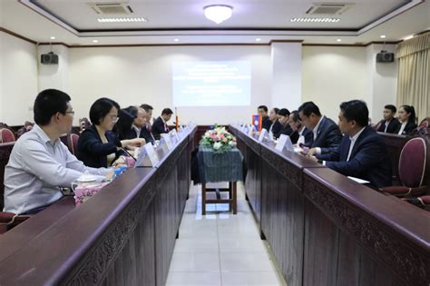 ສະຖາບັນການເມືອງ ແລະ ການປົກຄອງແຫ່ງຊາດ ຕ້ອນຮັບສະຖາບັນຄົ້ນຄວ້າການພົວພັນສາກົນໃນໄລຍະໃໝ່ ສປ ຈີນ