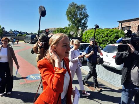 Vooruit Voorzitter Melissa Depraetere Gaat Stemmen Samen Met Haar Man