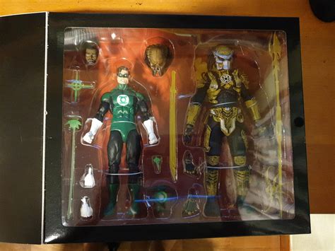 Neca Dc Green Lantern Vs Sinestro Corp Predator Hobbies And Toys Toys And Games On Carousell