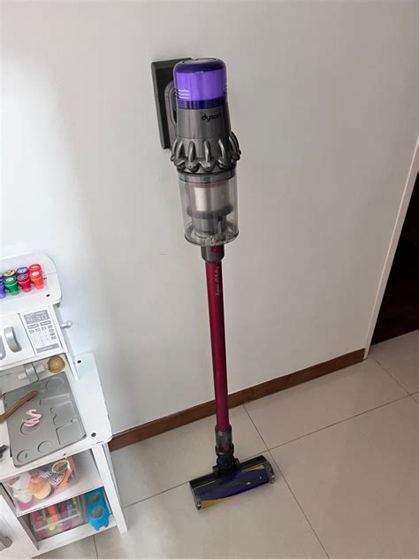 Dyson V11 Not Working Properly Tv And Home Appliances Vacuum Cleaner