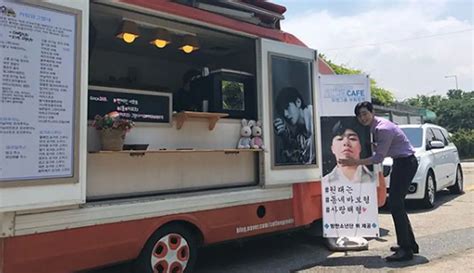 Begini Cara V Bts Memberi Dukungan Pada Park Seo Joon