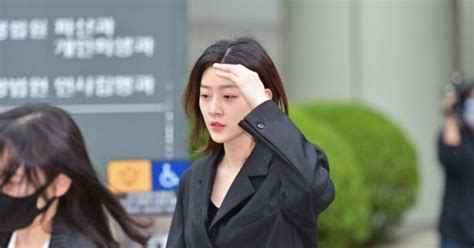 음주운전 김새론 제약회사 대표 손잡고 컴백