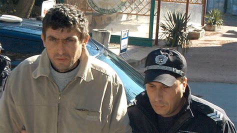 Костадин Тасев изнасилил 2 годишния си син избяга от затвора Новини бг