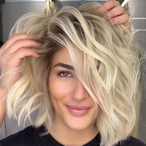 Long Hair Styles Beauty Long Hairstyle Long Haircuts Long Hair Cuts Beauty Illustration