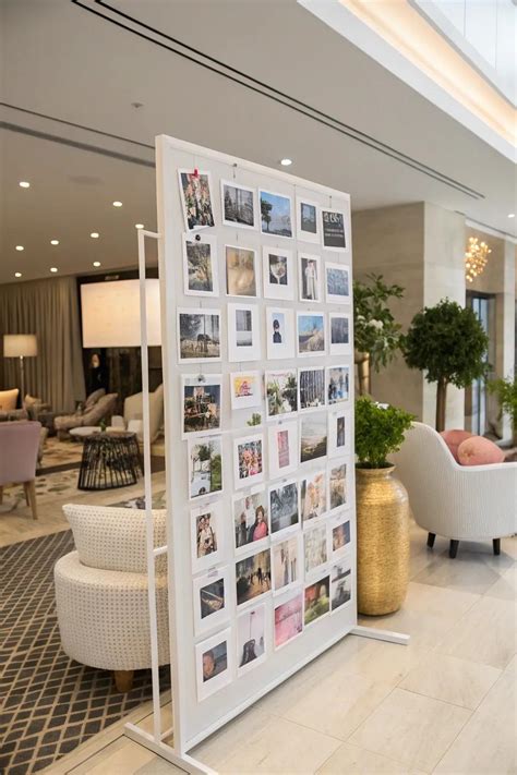 Chic Ideas For Showcasing Your Favorite Pictures Light And Layer