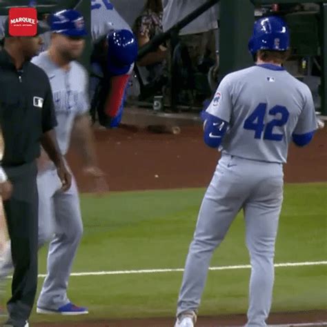 Chicago Cubs S On Giphy Be Animated