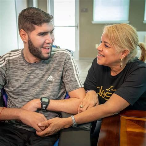 Prichard Colón Boxeador Prichardcolonboxeo • Instagram Photos And Videos