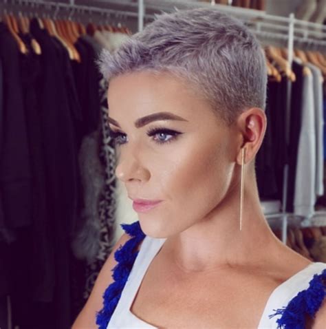 Lovely Short Hair Short Pixie Haircuts Pixie Hairstyles Cool