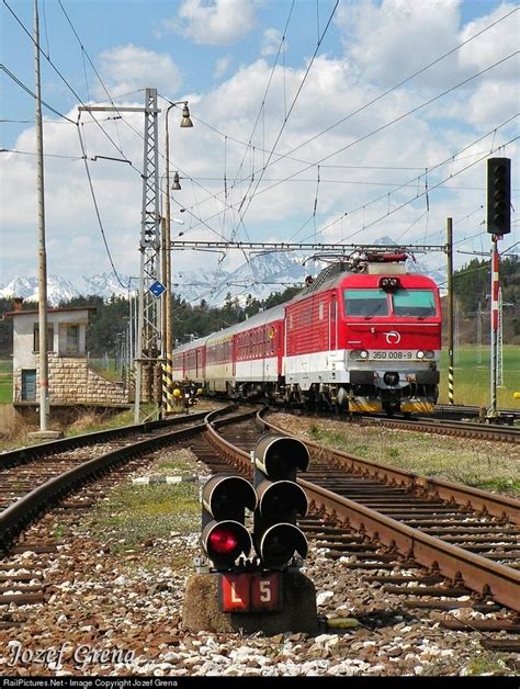 350 008 Zssk 350 Koda At Poprad Slovakia By Jozef Grena Electric Train Train Slovakia